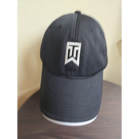 Nike | Accessories | Vintage Nike Tiger Woods Tw Mesh Fitted Hat Mens ...